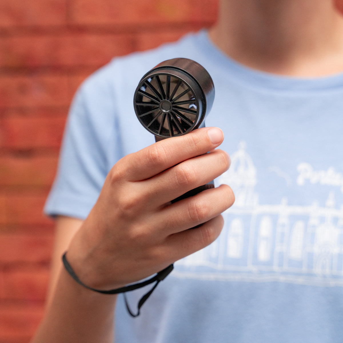 Kikkerland Mighty Mini Fan – WestJet Store