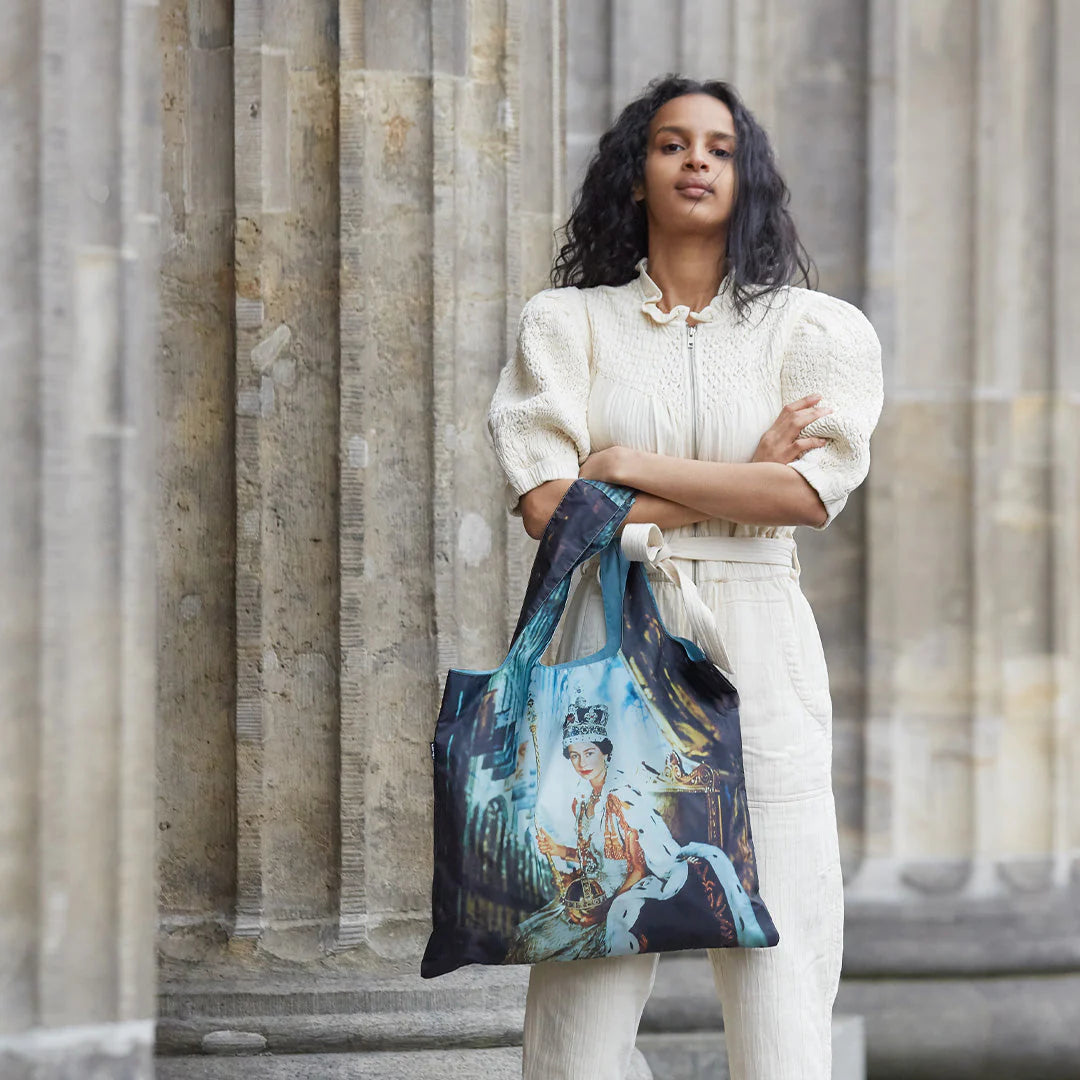 Loqi Cecil Beaton Queen Elizabeth II Bag – WestJet Store