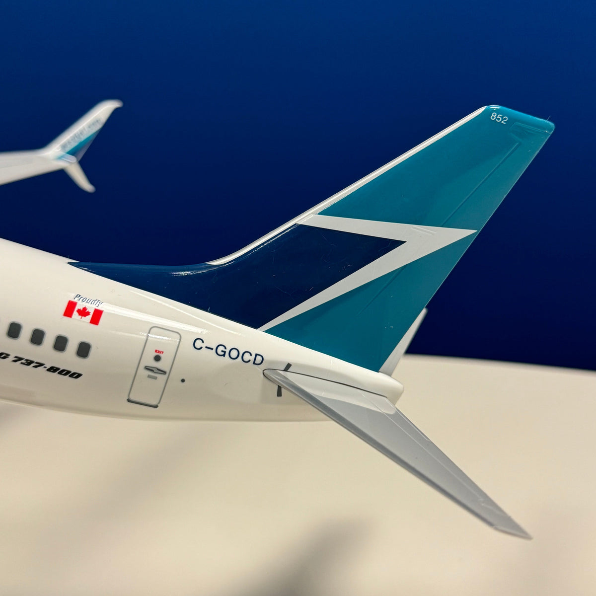WestJet 737-800 1/100 * Limited Edition* – WestJet Store