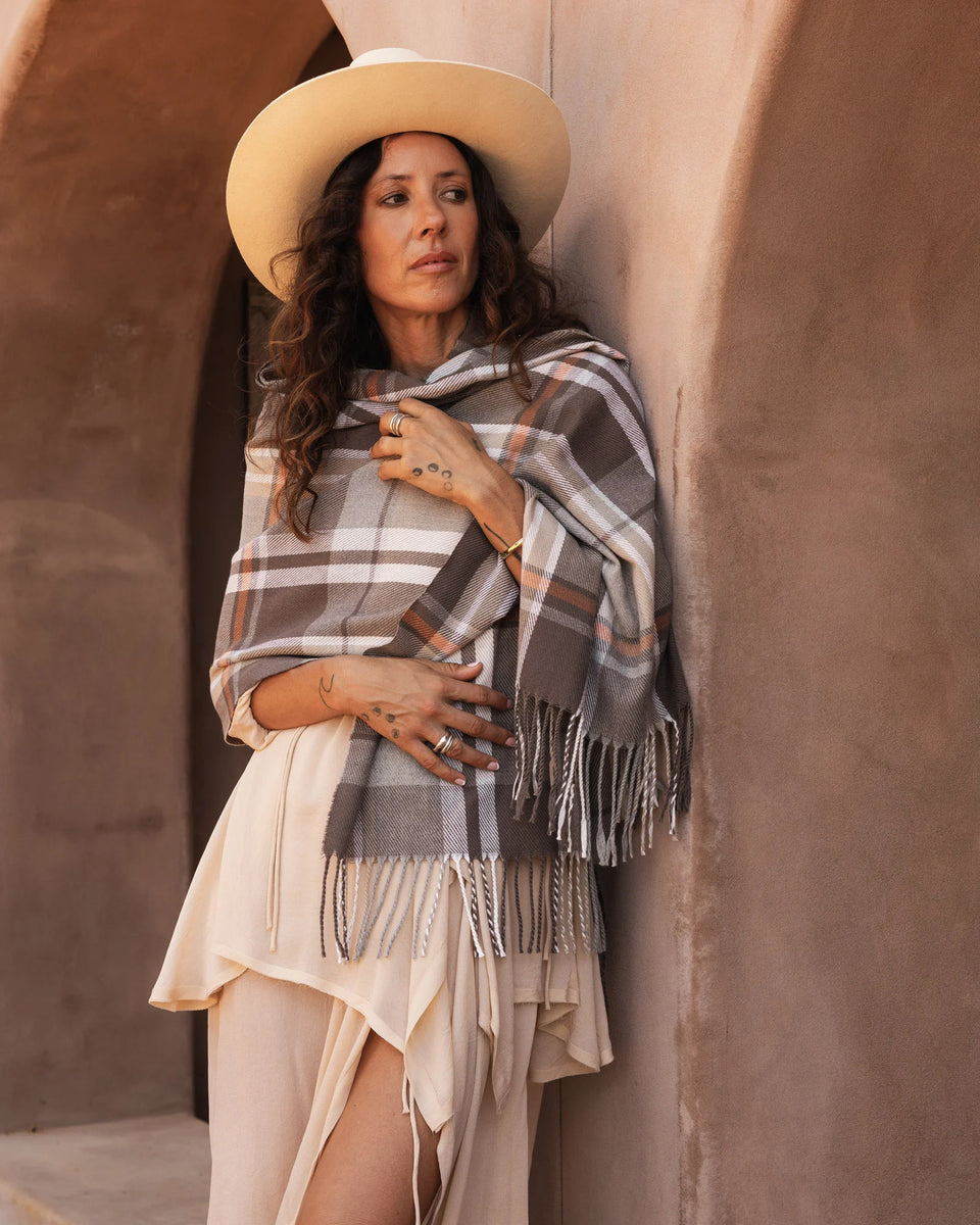 Louenhide - Balmoral Scarf – WestJet Store